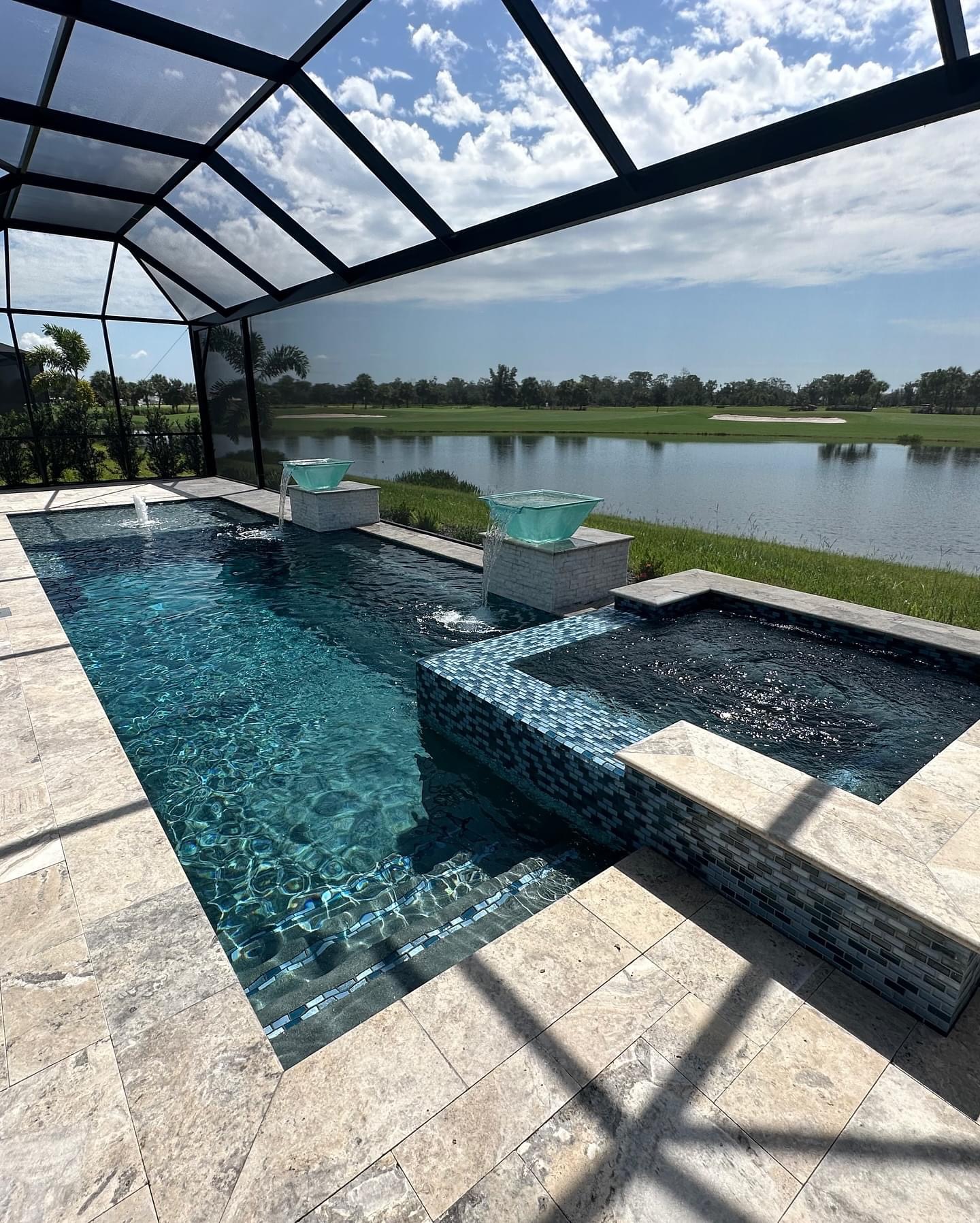 Modern Lux Pools Inc.: Elegant Pool Construction